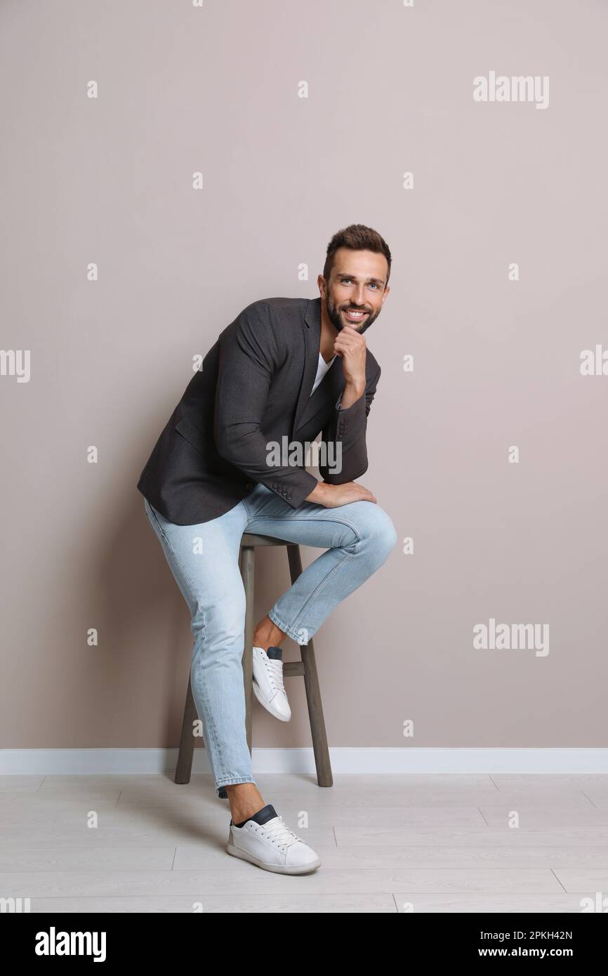 Man at bar on stool hi-res stock photography and images - Alamy