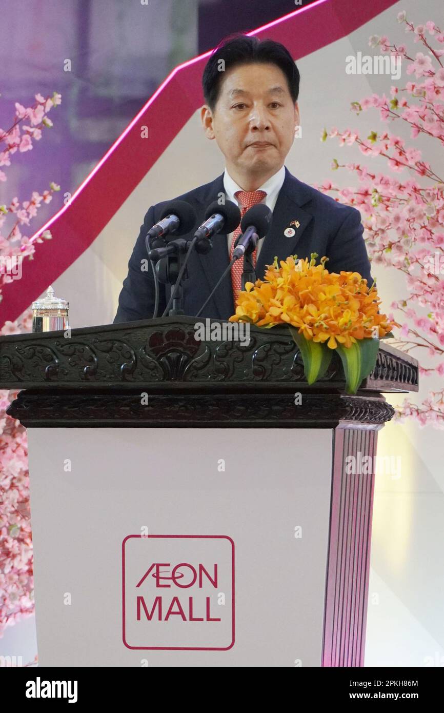Yasutsugu Iwamura, president of Japan's Aeon Mall Co., makes a speech ...