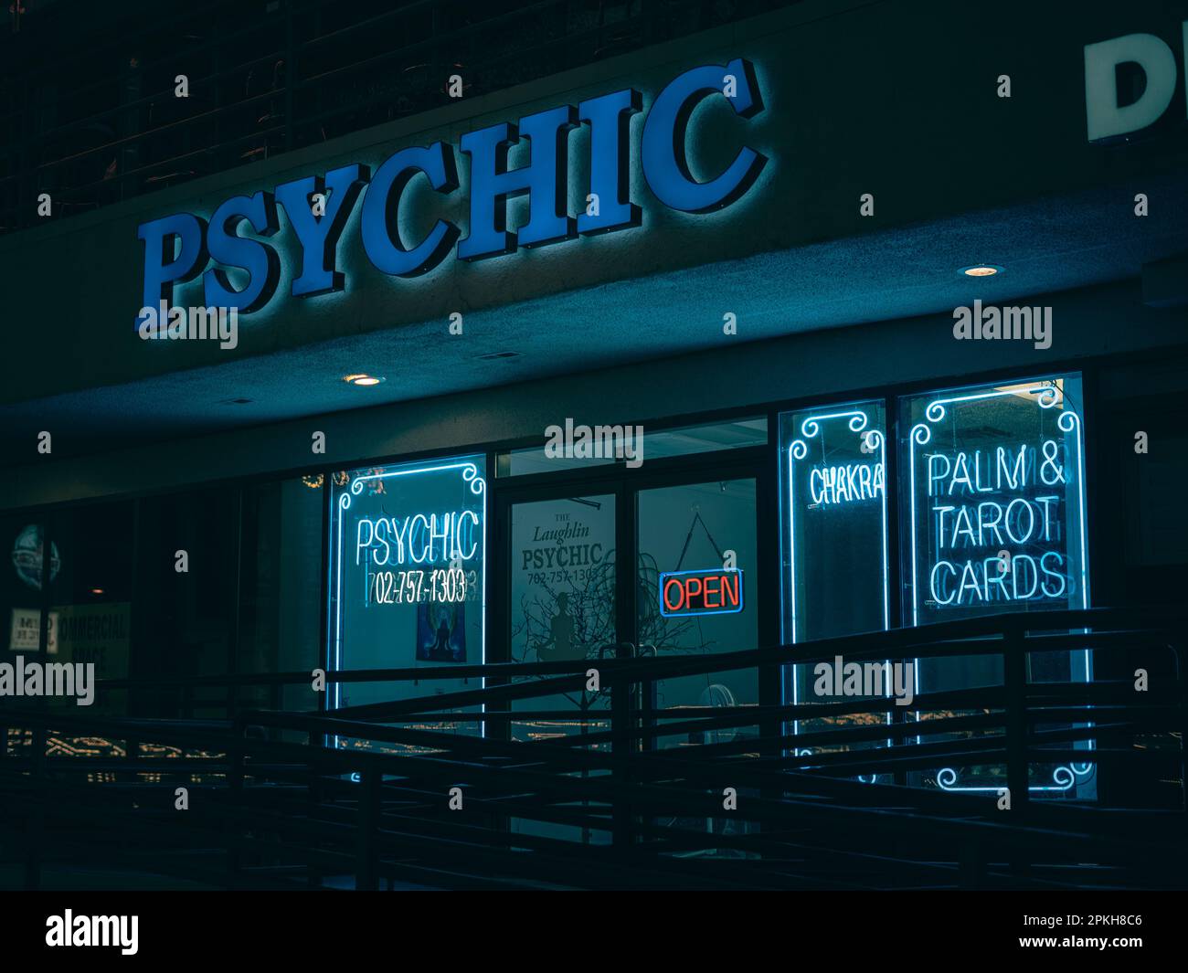 Psychic sign at night, Laughlin, Nevada Stock Photo - Alamy