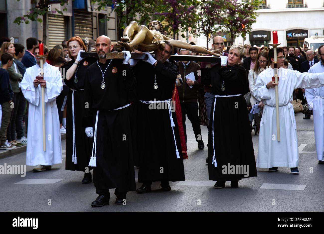 Madrid, Spain. 07th Apr, 2023. Penitents carry a statue of Christ ...