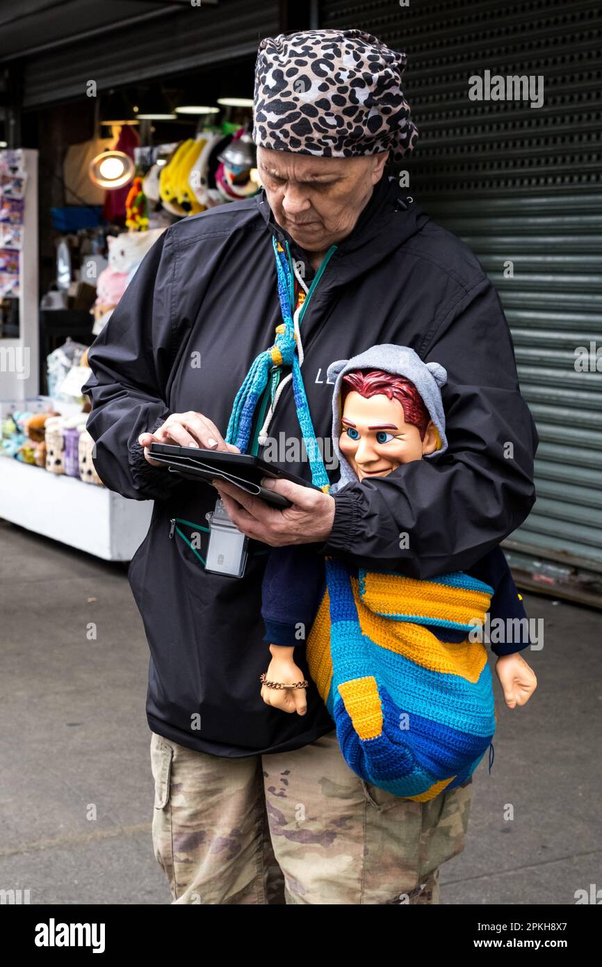 Seattle, USA. 20 Mar, 2023. A person at Pike Place Market with a Jeff ...