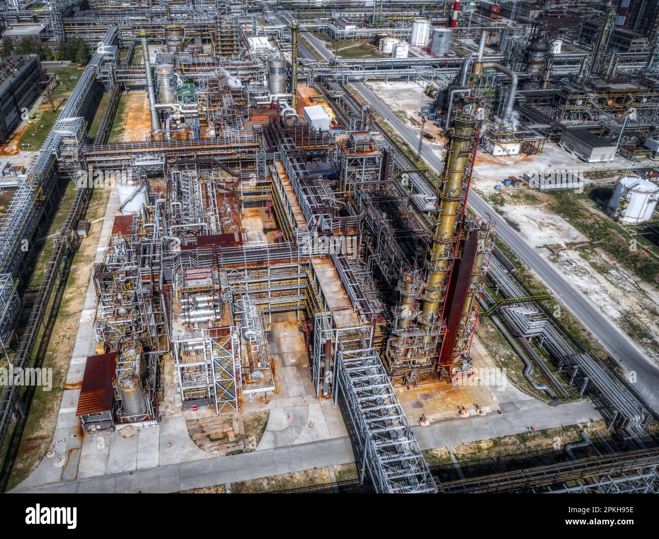 Oil refinery with terminals for storage petroleum products Stock Photo ...