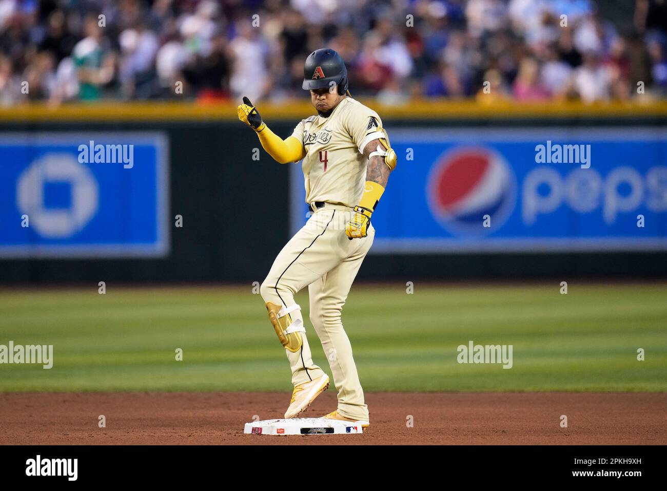 Arizona Diamondbacks' Ketel Marte celebrates after his double against ...