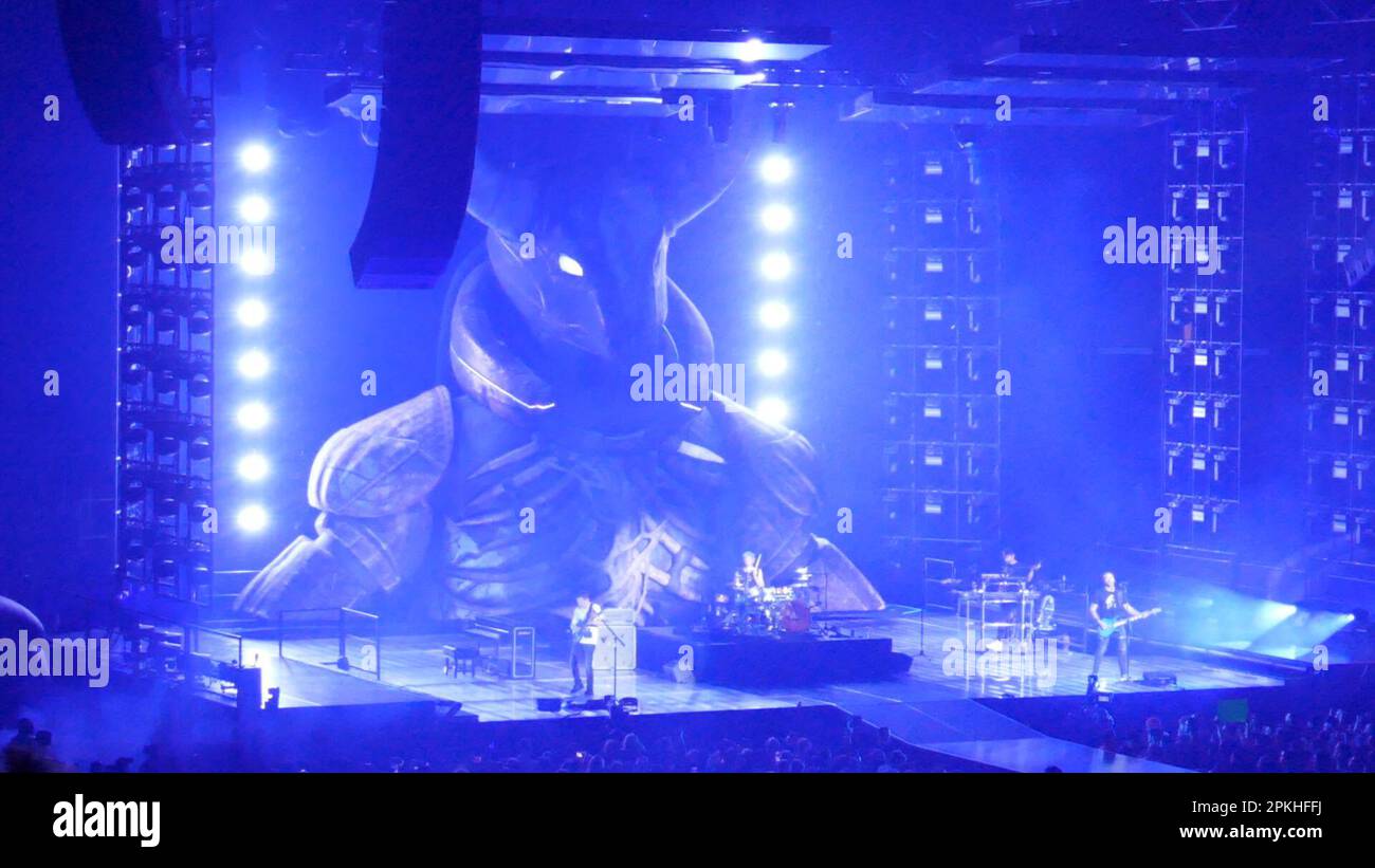 Matt bellamy muse 2023 hi-res stock photography and images - Alamy