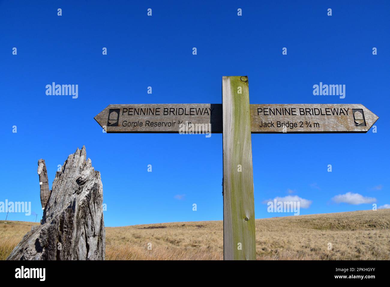 Pennine Bridleway, Gorple Reservoir, South Pennines, West Yorkshire ...