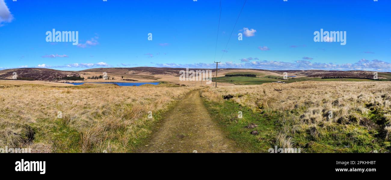 Pennine Bridleway, Gorple Reservoir, South Pennines, West Yorkshire ...