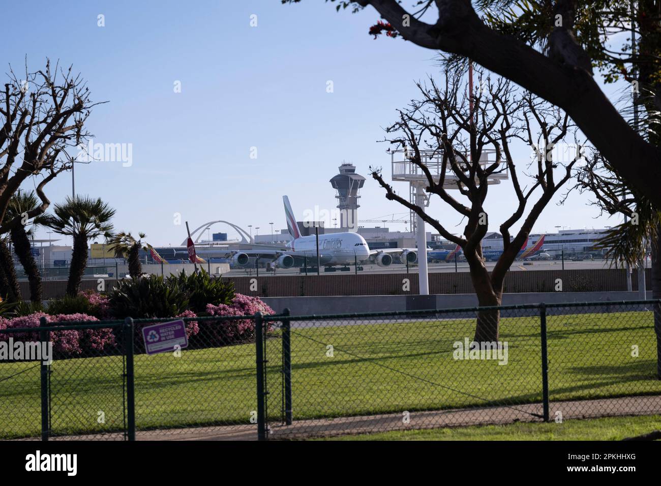 Los Angeles, California, USA. 7th Apr, 2023. An Airbus A380 jumbo jet ...