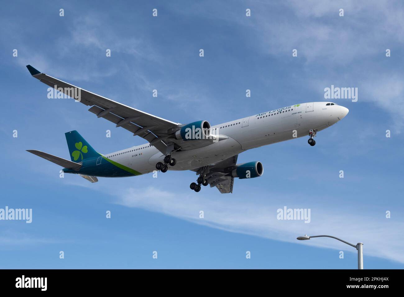 Los Angeles, California, USA. 7th Apr, 2023. An Air Lingus Airbus A330 ...