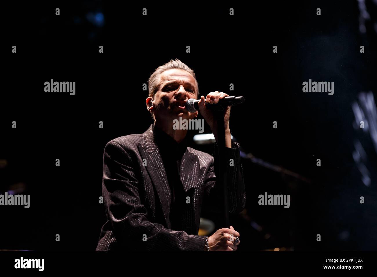 Depeche Mode lead singer Dave Gahan performing on stage during the "Memento Mori" Tour Stock ...