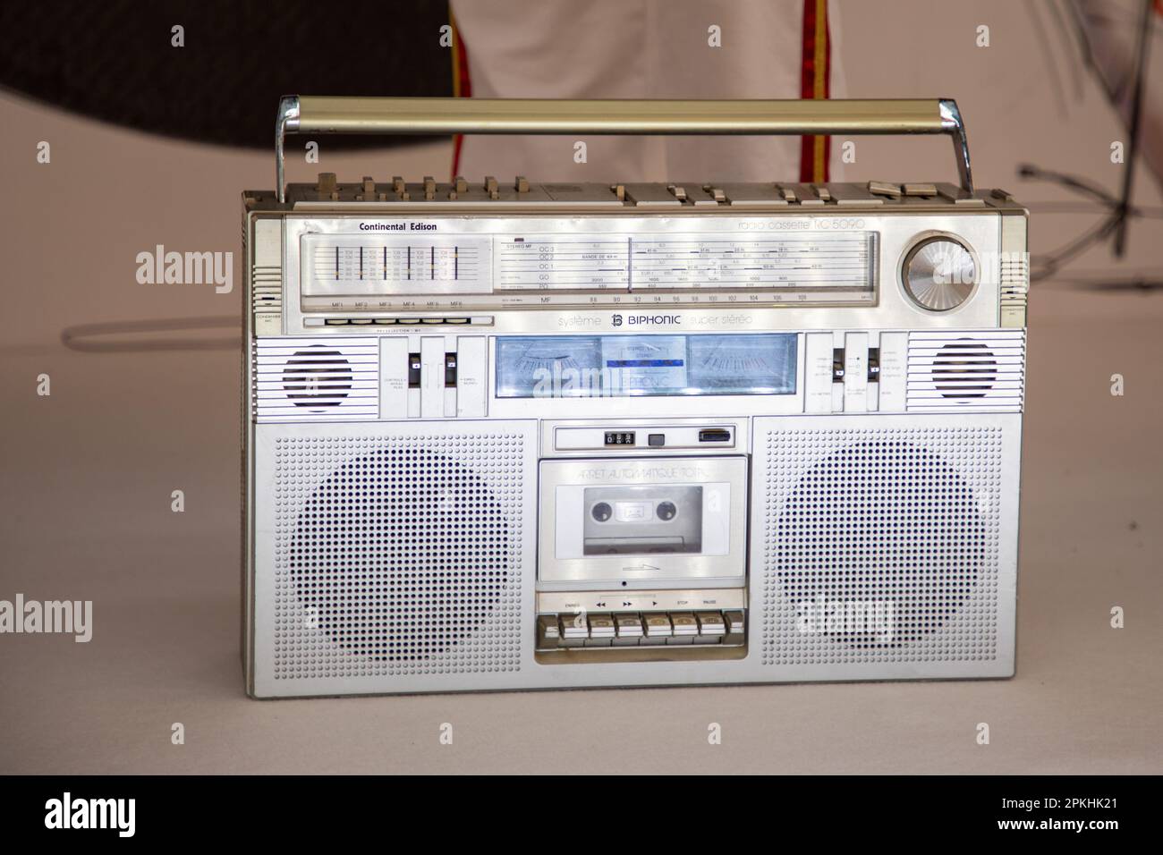 Bordeaux , Aquitaine France - 04 02 2023 : continental edison retro ...