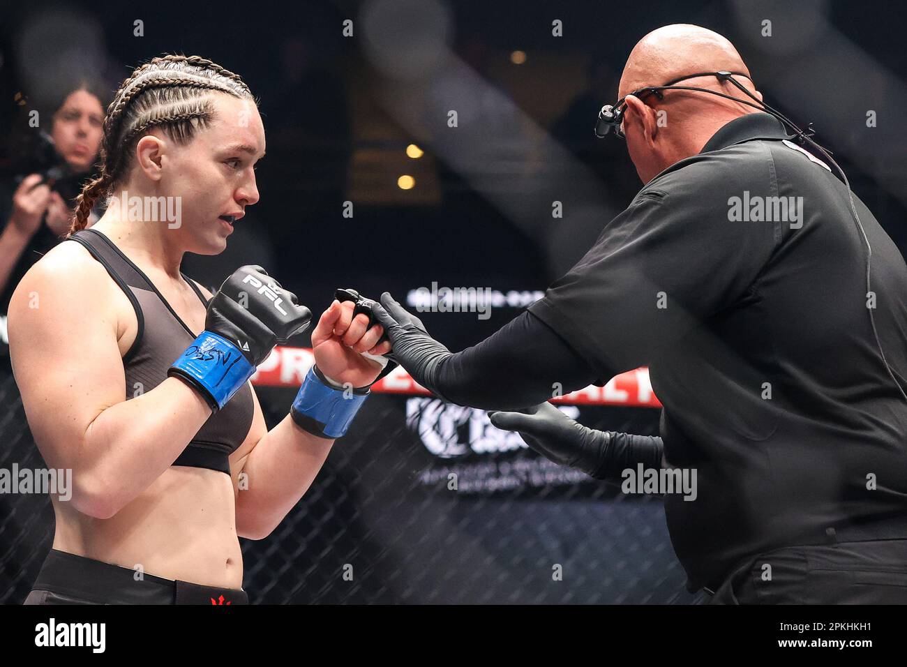Las Vegas, NV, USA. 7th Apr, 2023. Referee Chris Tognoni checks Aspen ...