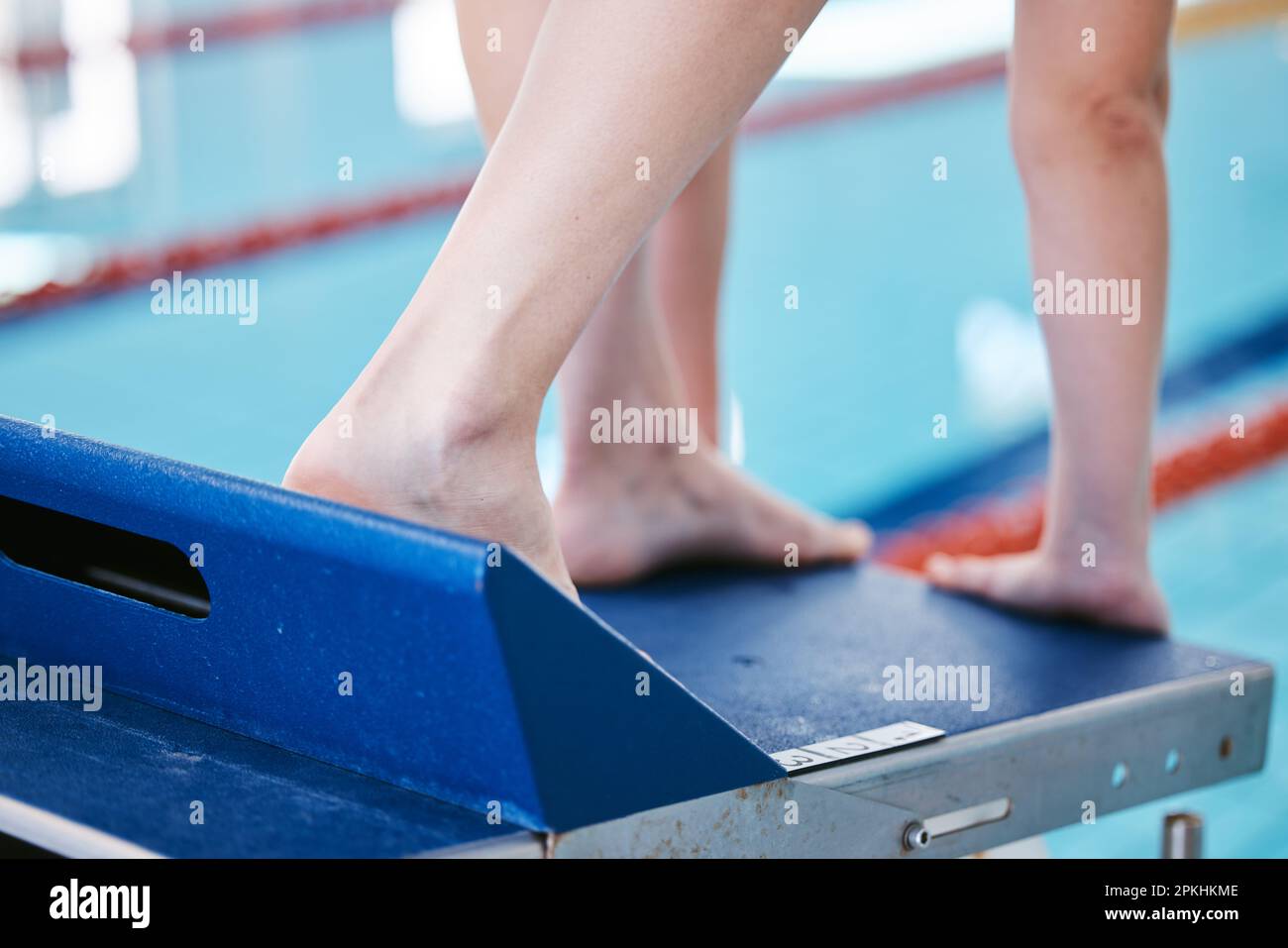 Swimmer ready jump hi-res stock photography and images - Alamy