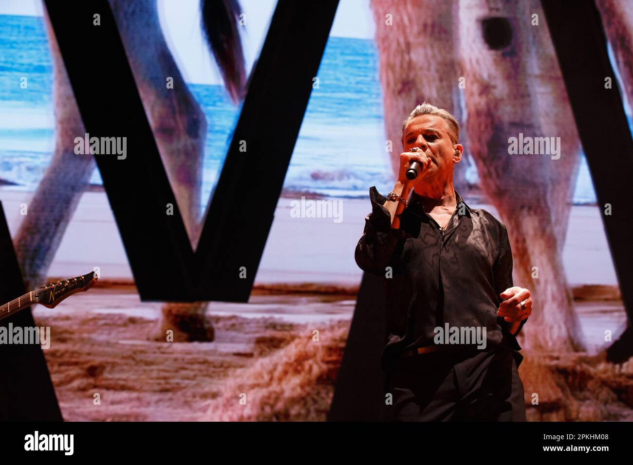 Depeche Mode lead singer Dave Gahan performing on stage during the "Memento Mori" Tour Stock ...
