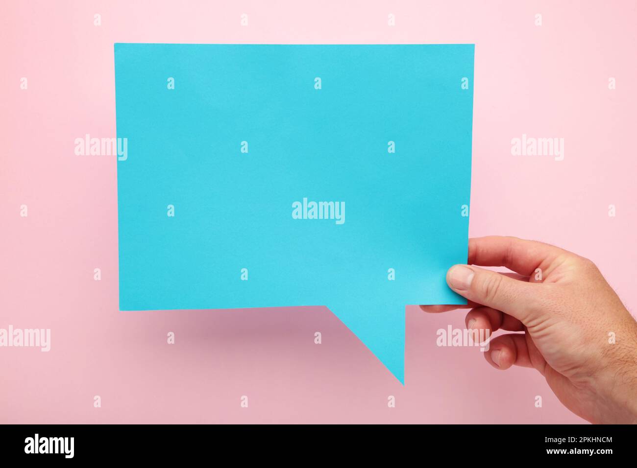 Hand holding blank bubble sign hi-res stock photography and images - Alamy
