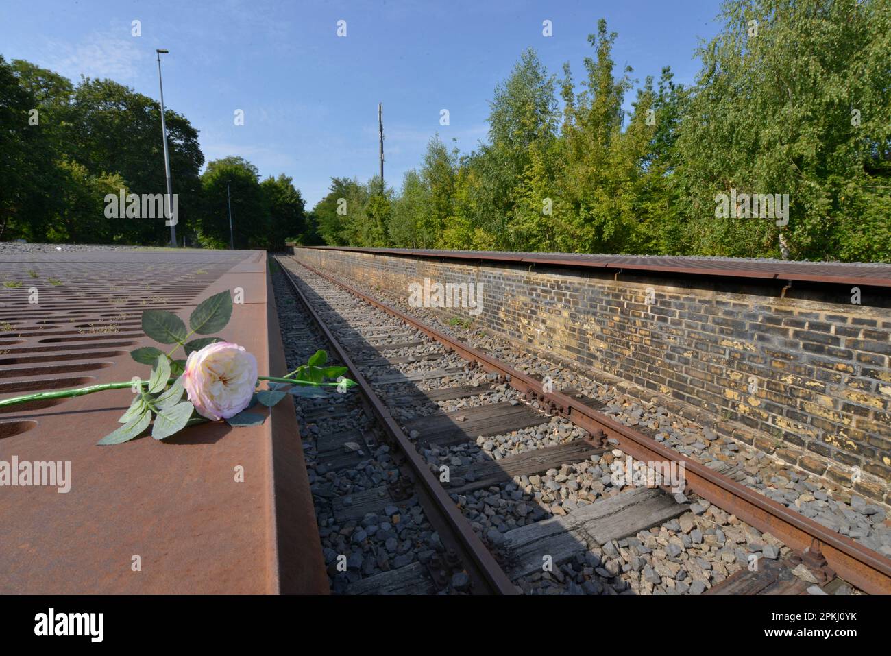 Platform 17 berlin grunewald station hi-res stock photography and ...