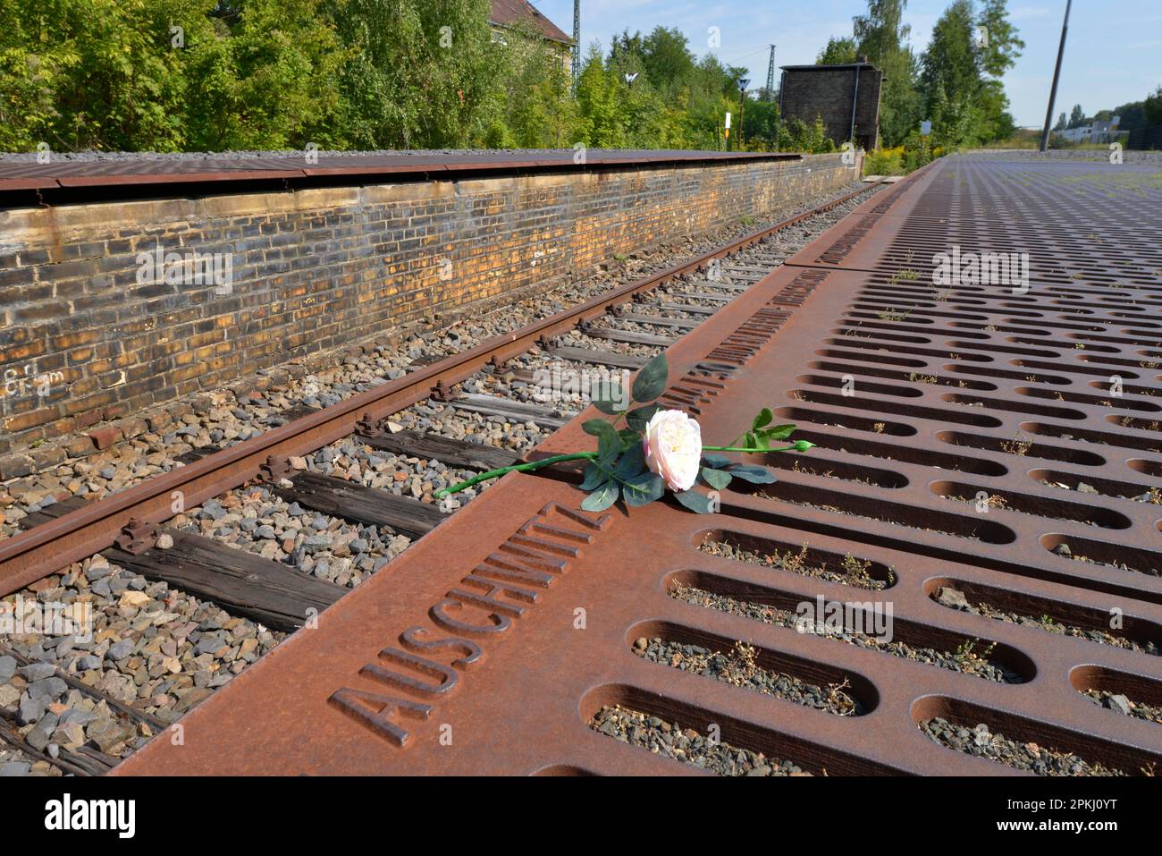 Platform 17 berlin grunewald station hi-res stock photography and ...