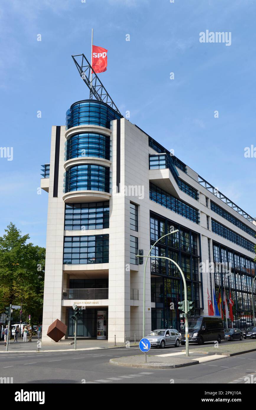 SPD Federal Headquarters, Willy Brandt House, Stresemannstrasse ...