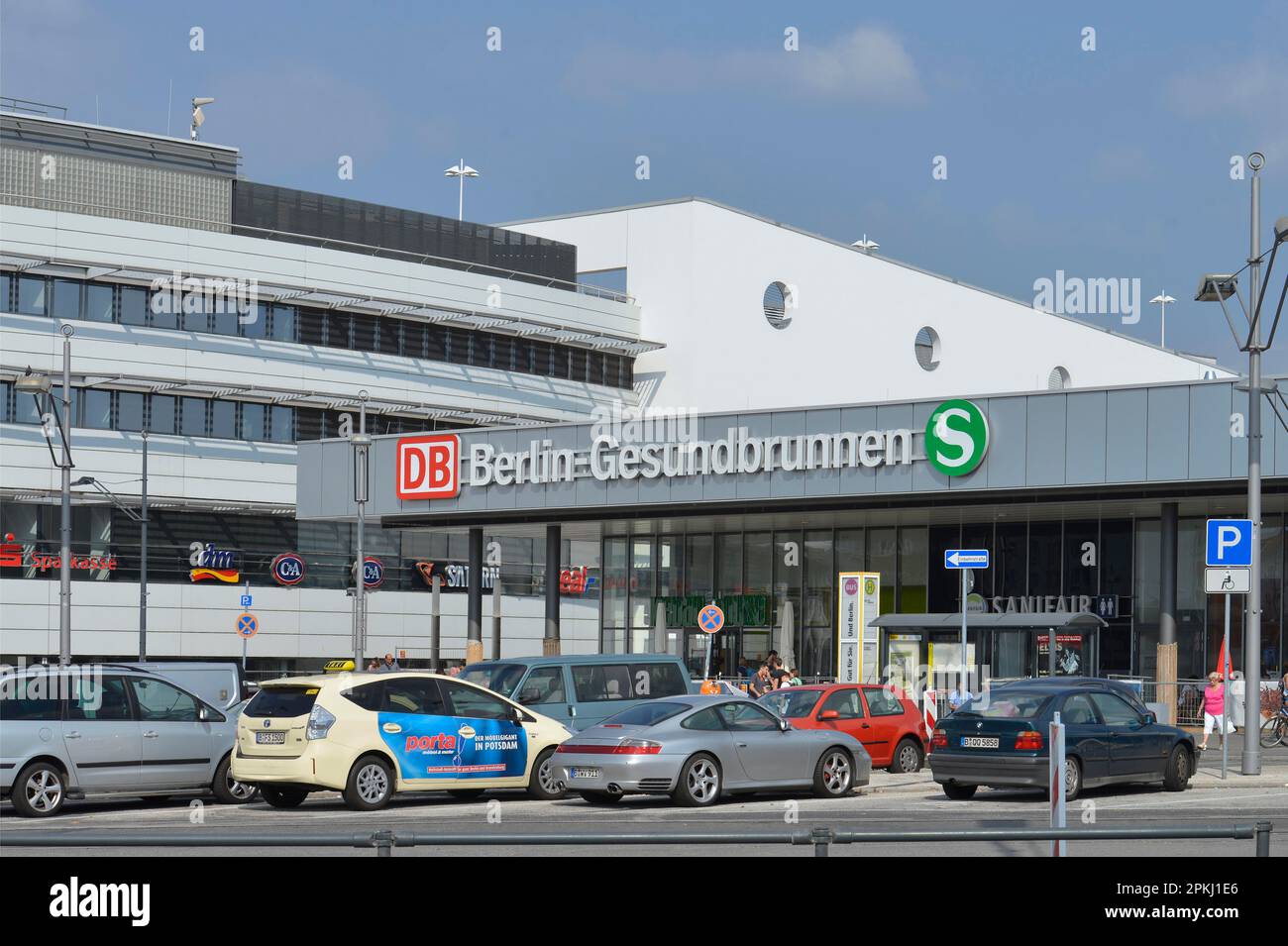 Station gesundbrunnen mitte berlin hi-res stock photography and images - Alamy