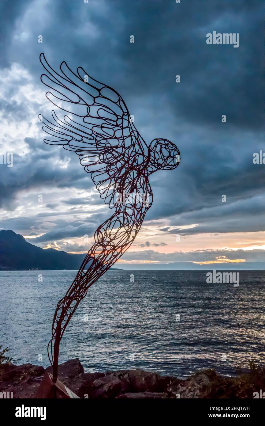 Light blue statue hi-res stock photography and images - Alamy