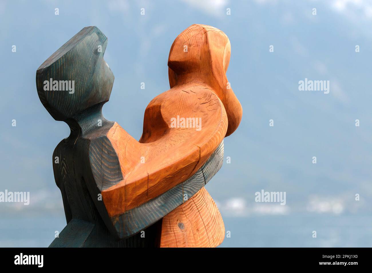 Statue modern woman hi-res stock photography and images - Alamy