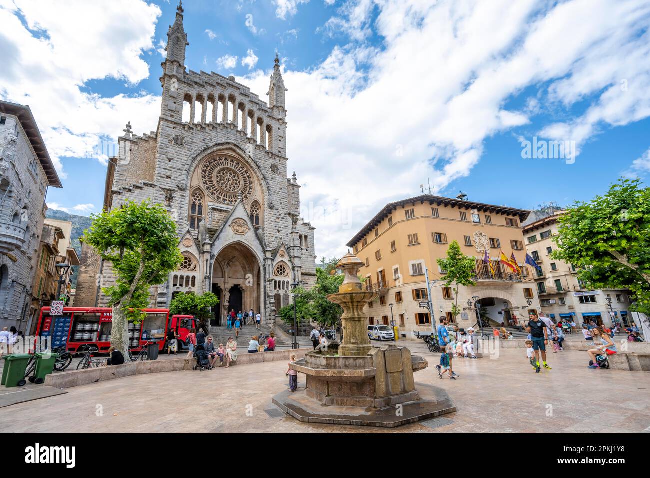 Placa de la Constitucio square with Parroquia de Sant Bartomeu de ...