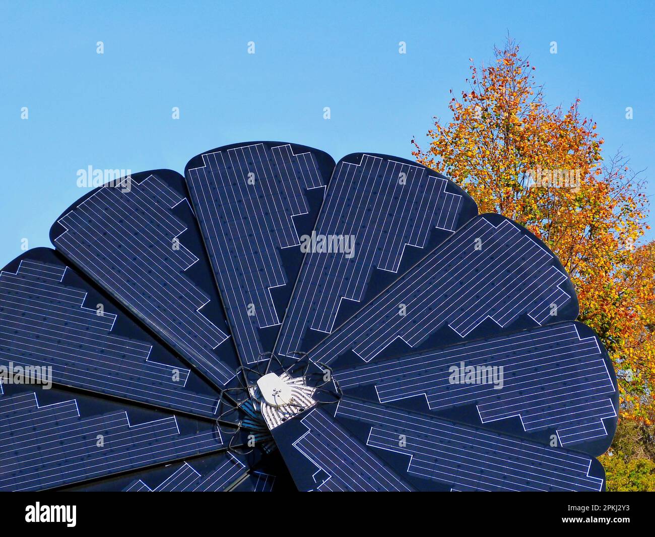 Flower shaped solar panel hi-res stock photography and images - Alamy