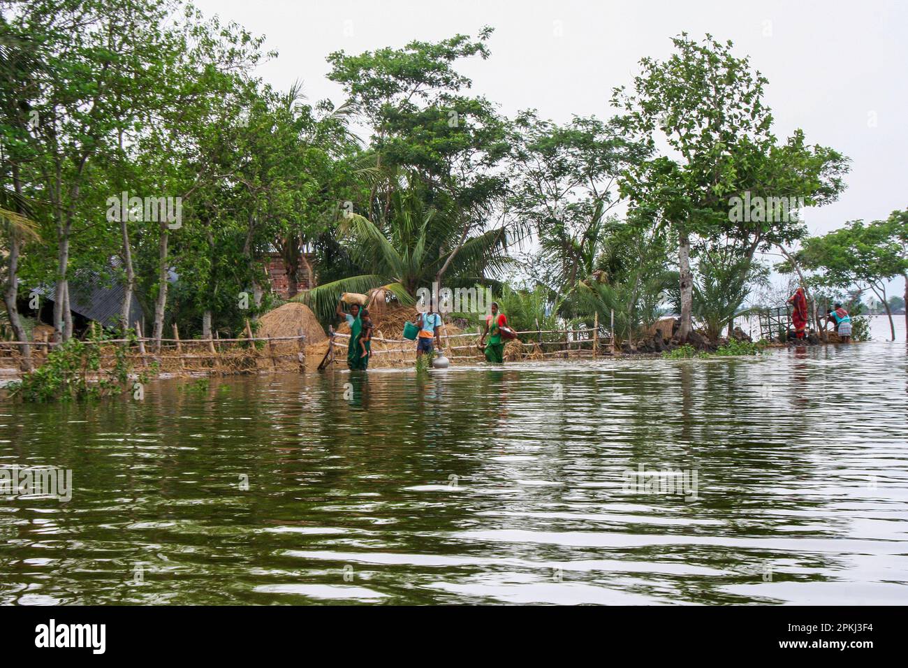 Cyclone shatkhira hi-res stock photography and images - Alamy