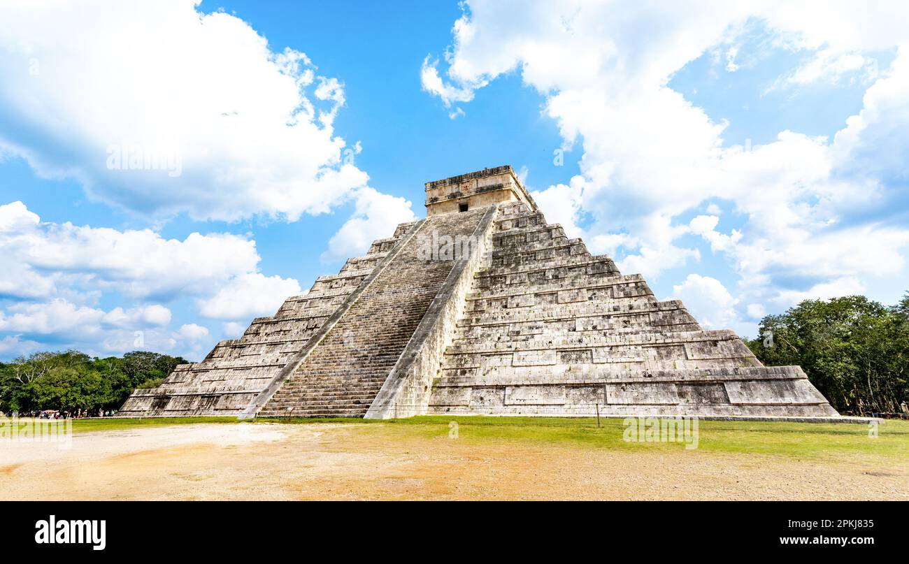 Wide from view of El Castillo landmark also knwn as Temple of Kukulcan ...