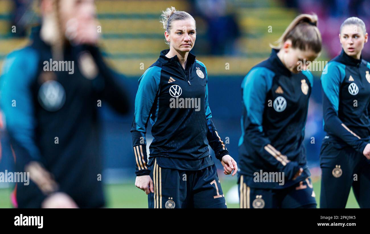 Dfb womens country game national team hi-res stock photography and ...