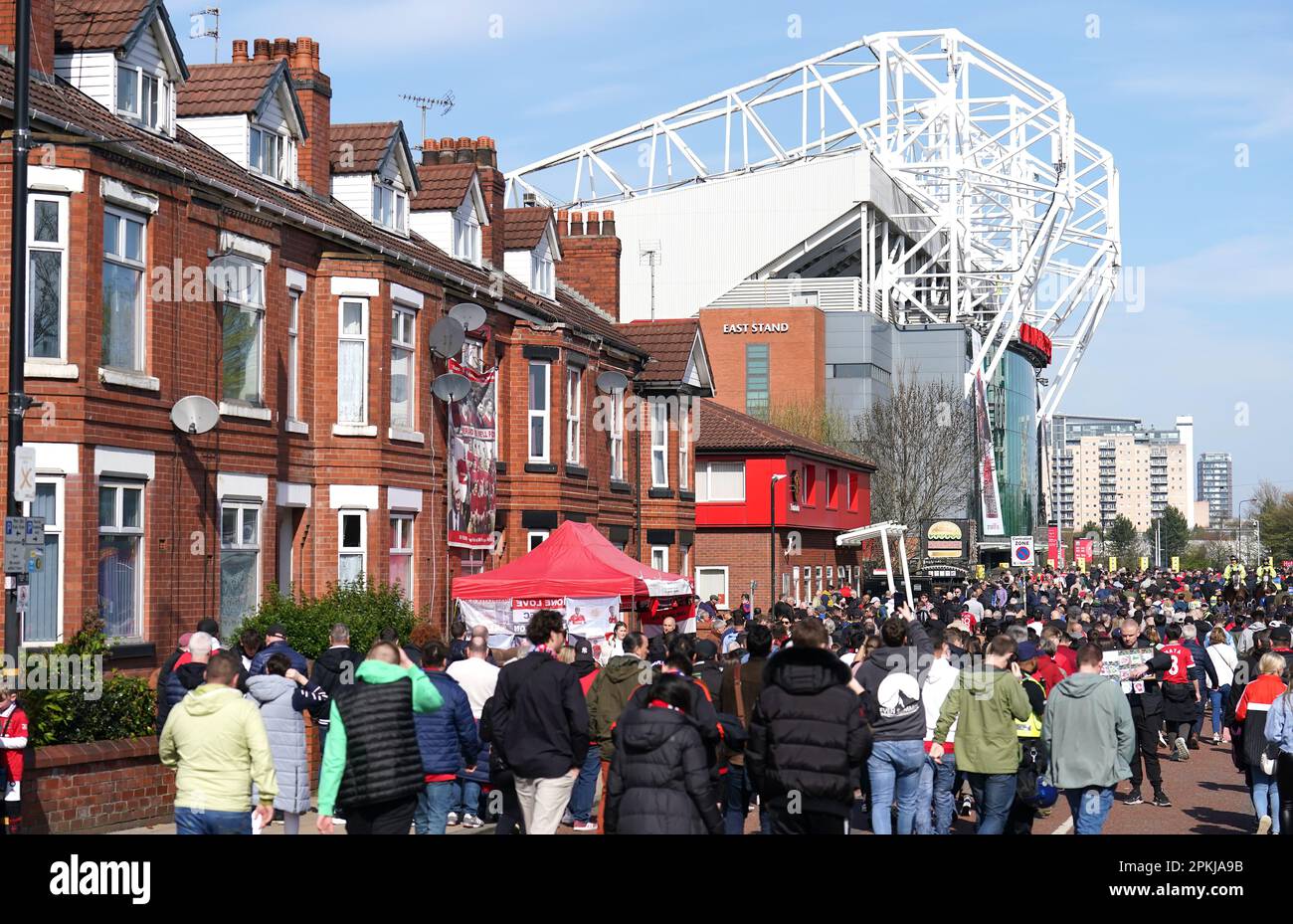 Old trafford inside view hi-res stock photography and images - Alamy