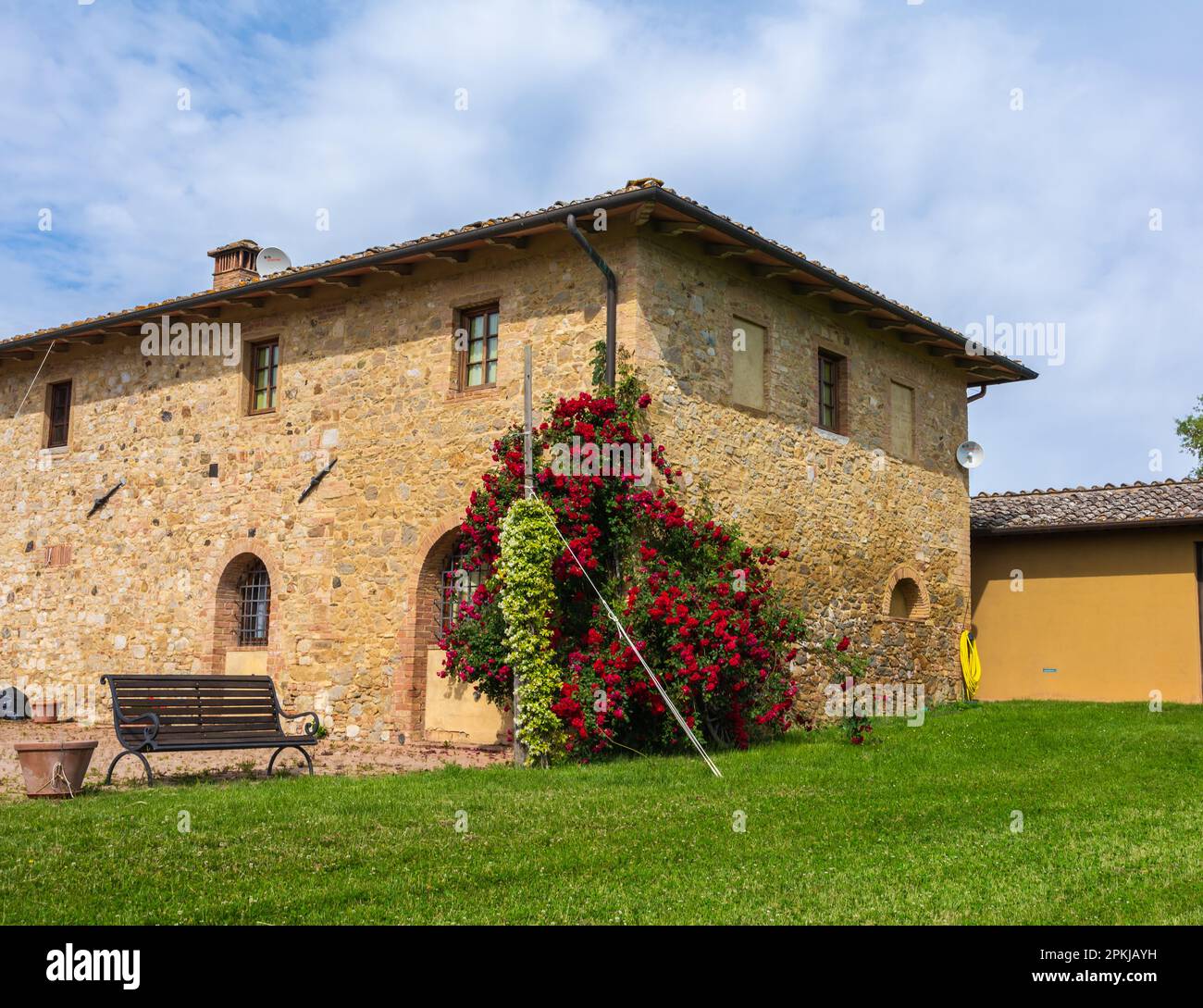 italian farmhouse. Tuscany agritourism house, Gambassi Terme, Firenze ...