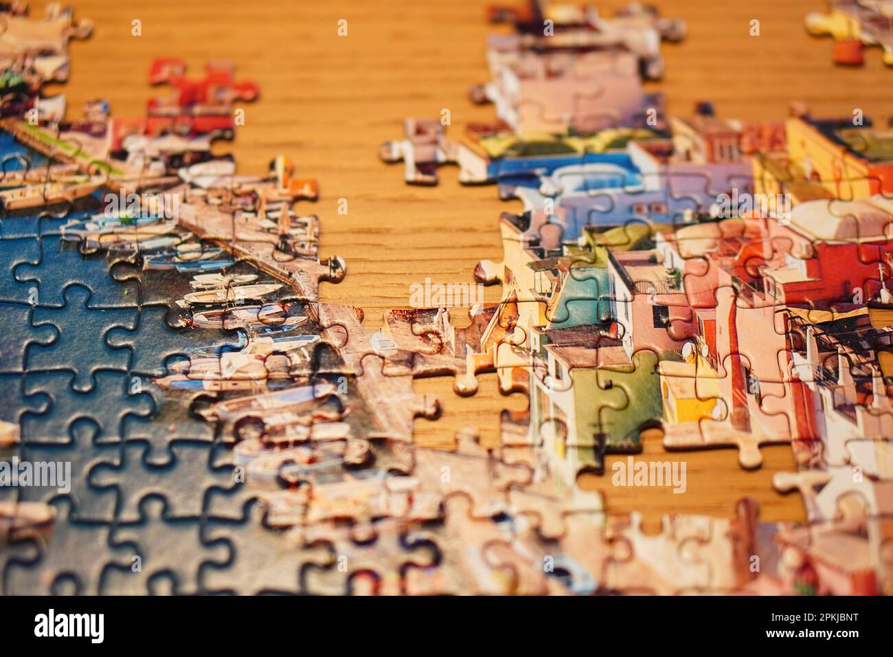 Create a jigsaw puzzle hi-res stock photography and images - Alamy