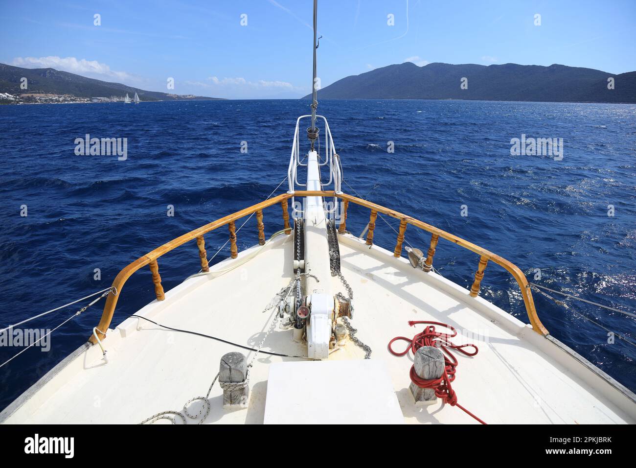 Navigating in the sea hi-res stock photography and images - Alamy