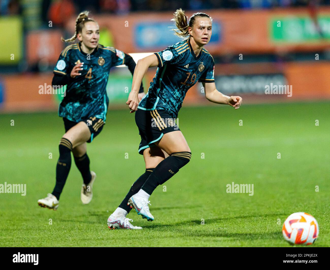 firo : April 7th, 2023, football, soccer, friendly match DFB women's ...