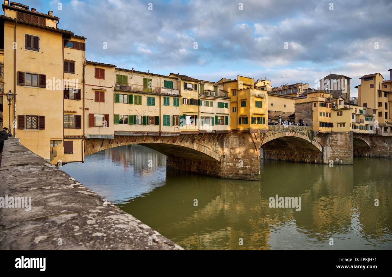 medieval brigde Ponte Vecchio over Arno river, Florence, Tuscany, Italy ...
