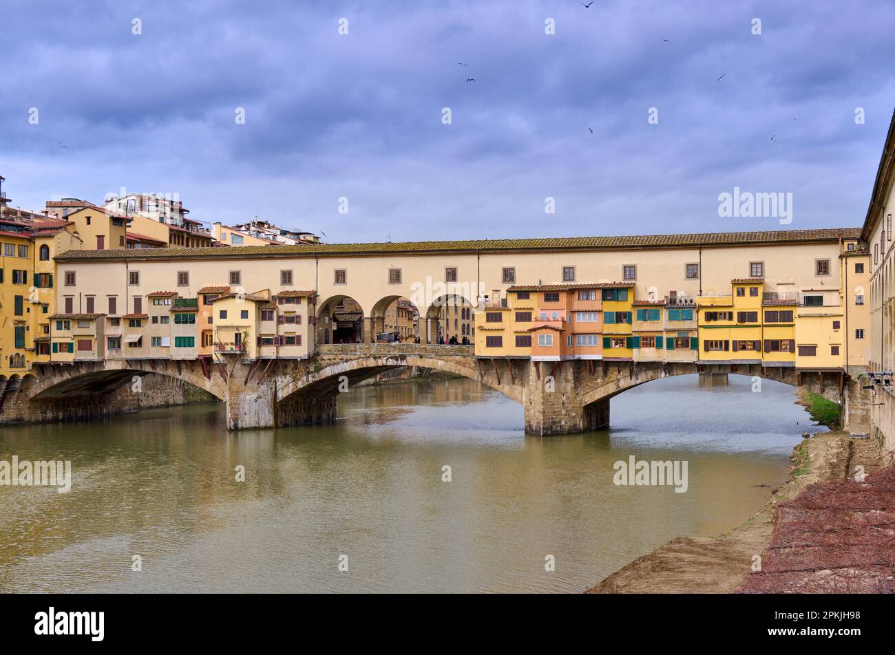 Medieval bridge over river hi-res stock photography and images - Alamy