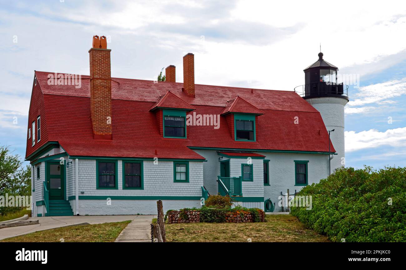 Red navigation beacon hi-res stock photography and images - Alamy