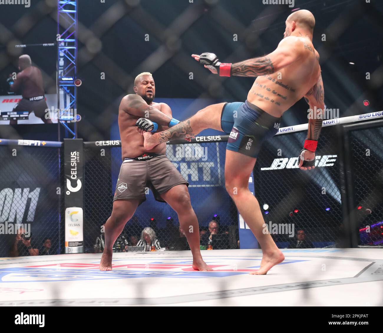 LAS VEGAS, NEVADA - APRIL 7: Danilo Marques and Yorgan De Castro meet ...