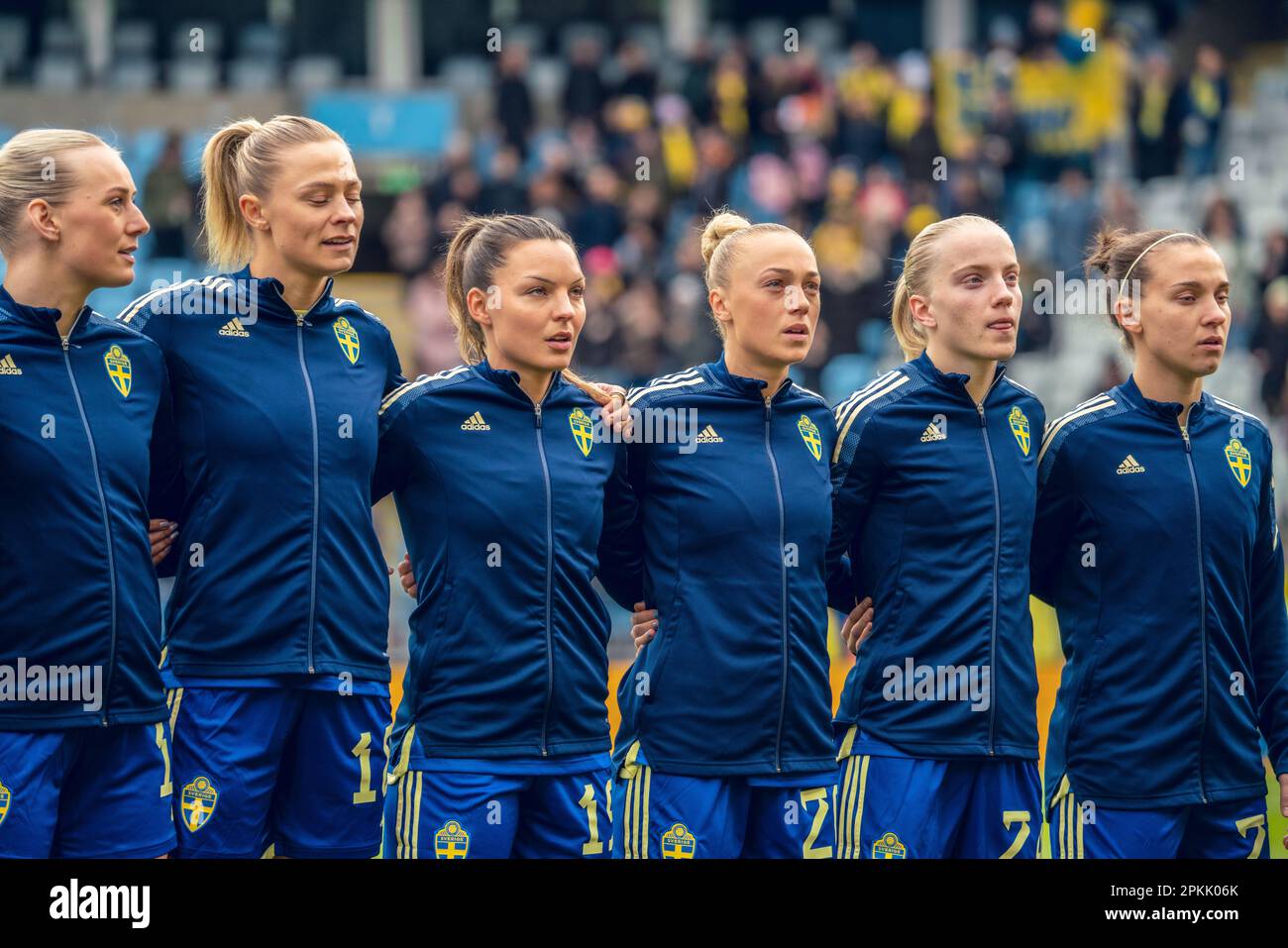 Malmoe, Sweden. 07th Apr, 2023. The players of Sweden line up for the ...