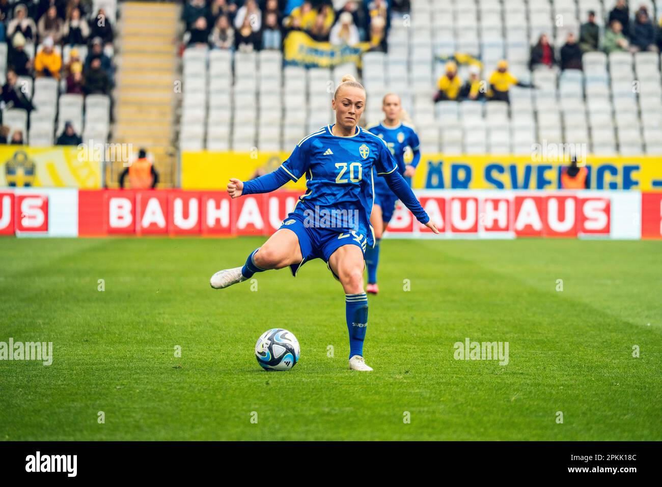 Hanna bennison hi-res stock photography and images - Alamy