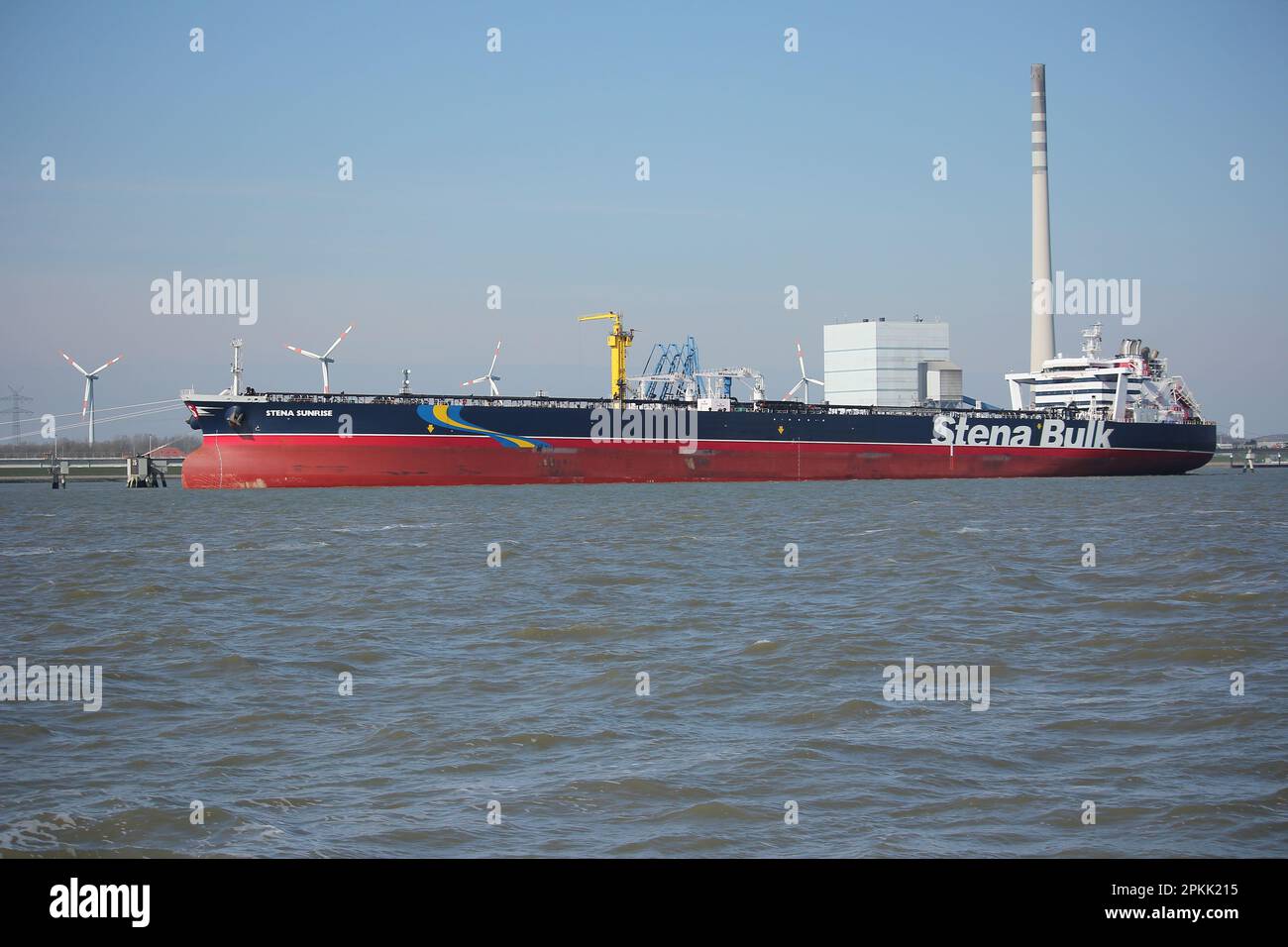 Crude Oil Tanker STENA SUNRISE moored at Wilhelmshaven, Germany Stock ...