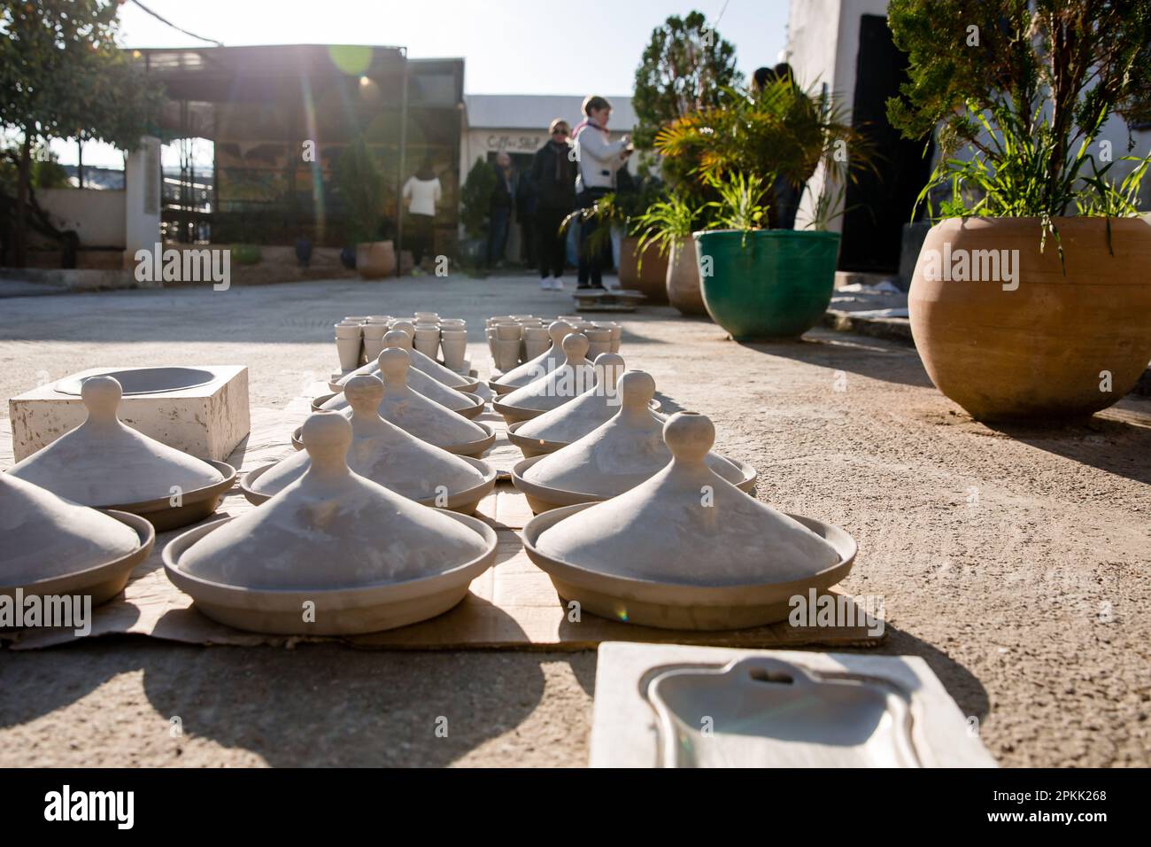 Tagine pottery hi-res stock photography and images - Alamy