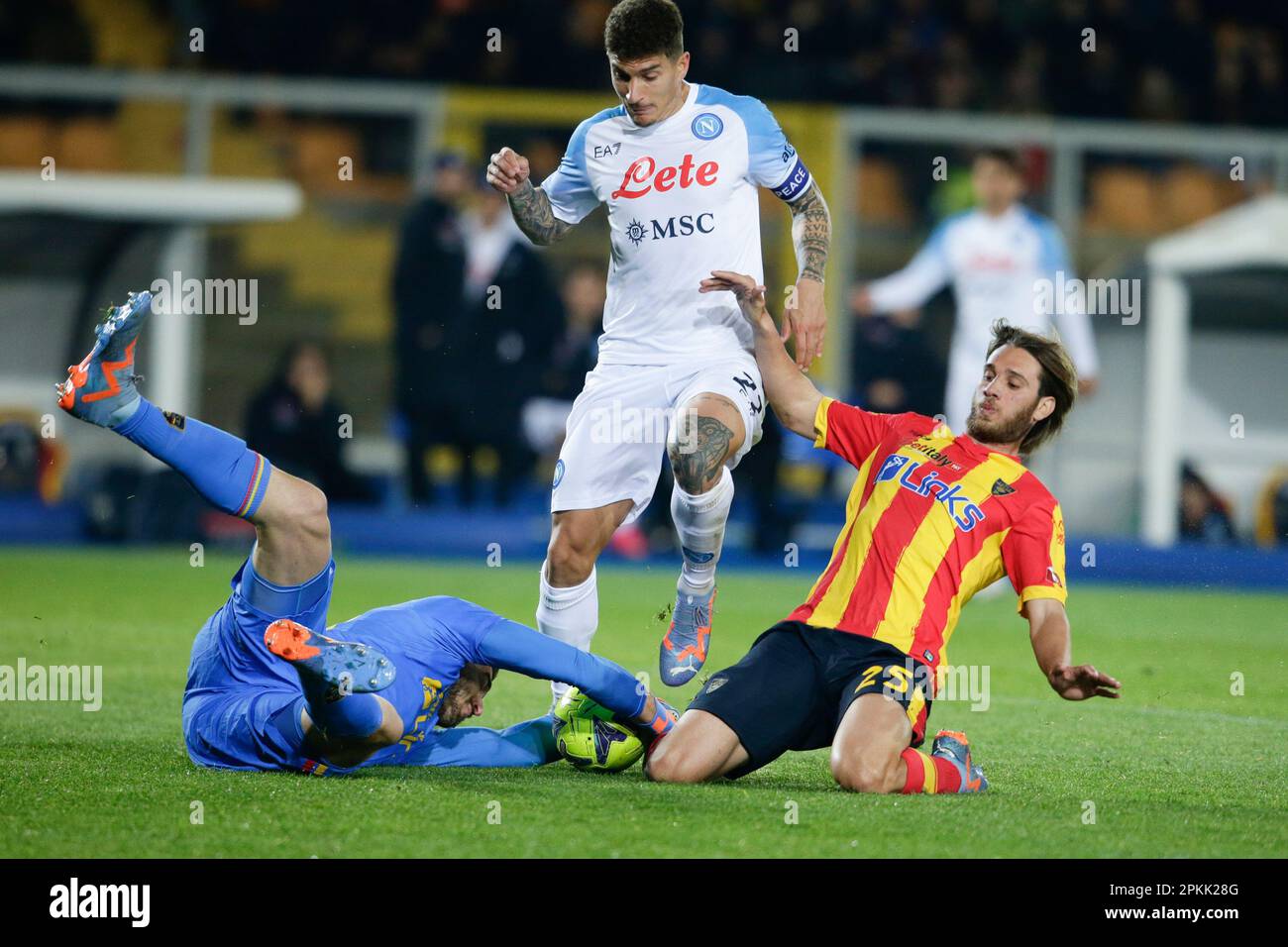 SSC Napoli's Italian defender Giovanni Di Lorenzo challenges for the ...