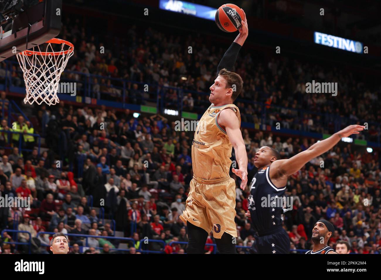 Milan, Italy. 07th Apr, 2023. Italy, Milan, apr 7 2023: Jan Vesely (Barcelona center) flies high ...
