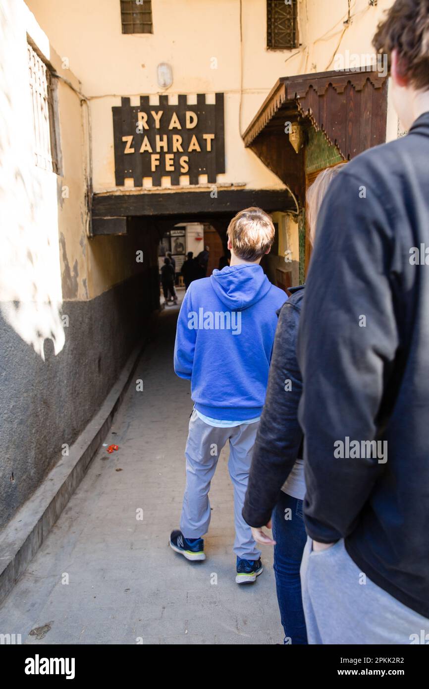 Medina fez people hi-res stock photography and images - Alamy