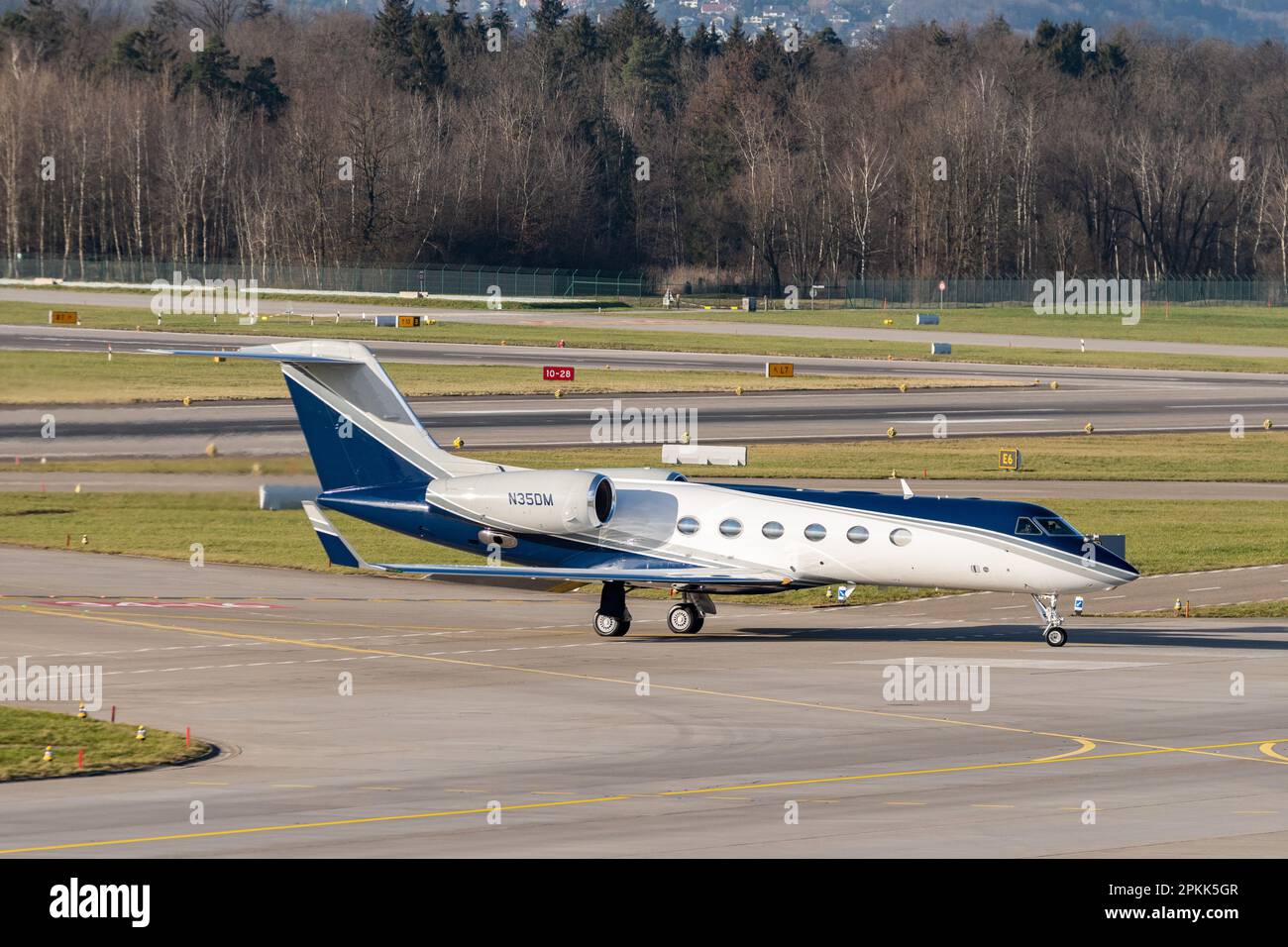 Zurich, Switzerland, January 2, 2023 Gulfstream 450 business aircraft ...