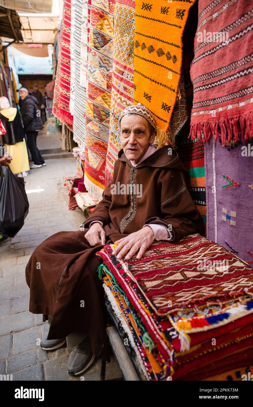 Djellaba robe morocco hi-res stock photography and images - Alamy