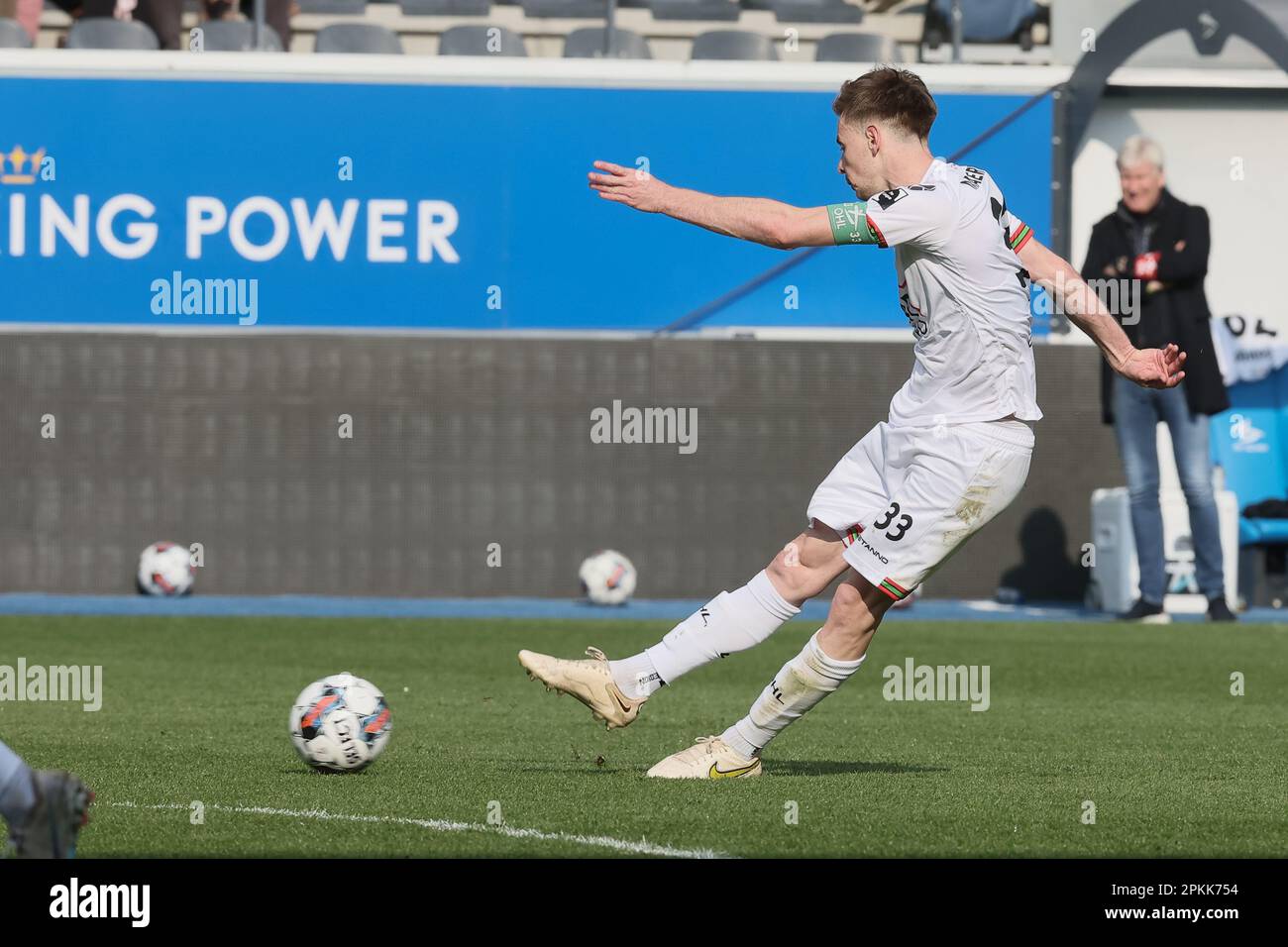 Leuven, Belgium. 08th Apr, 2023. OHL's Mathieu Maertens scores a goal ...