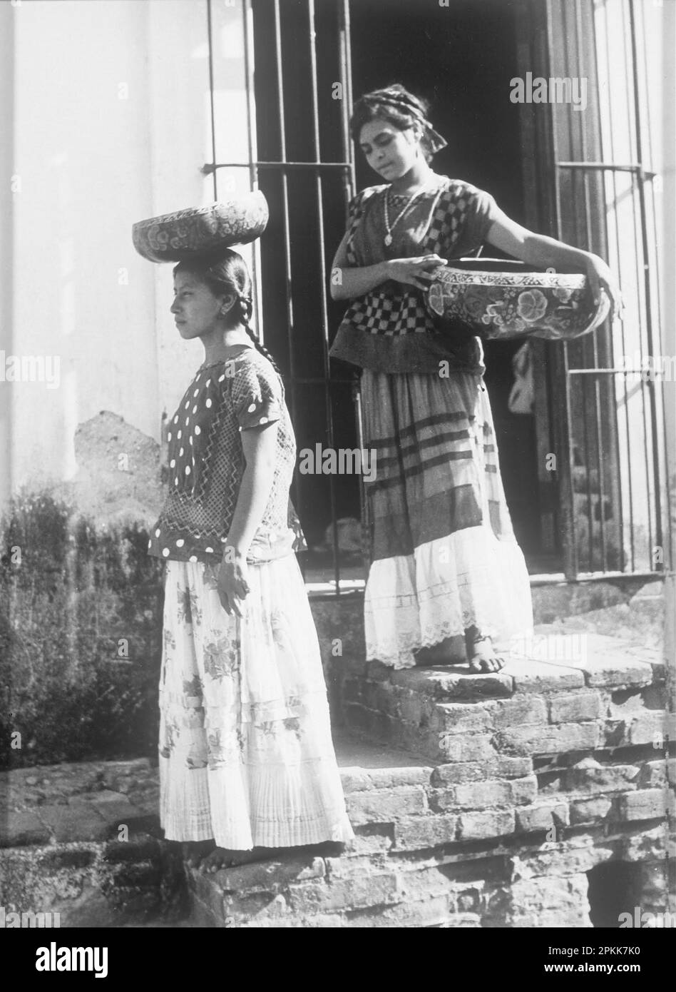 Two Women from Tehuantepec with jicalpextle 1000 by Tina Modotti Stock ...