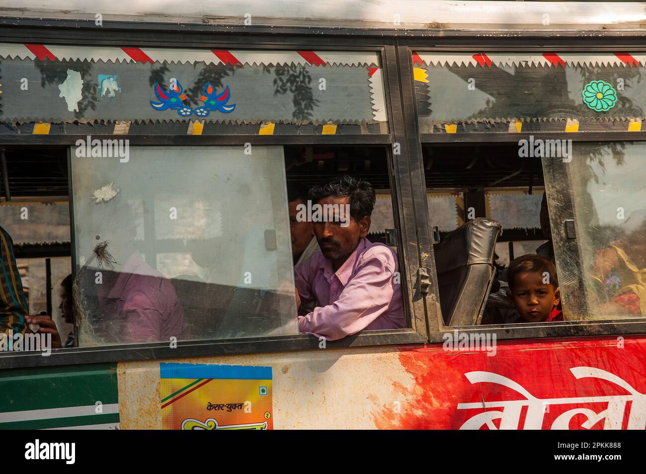 Indian bus hi-res stock photography and images - Alamy